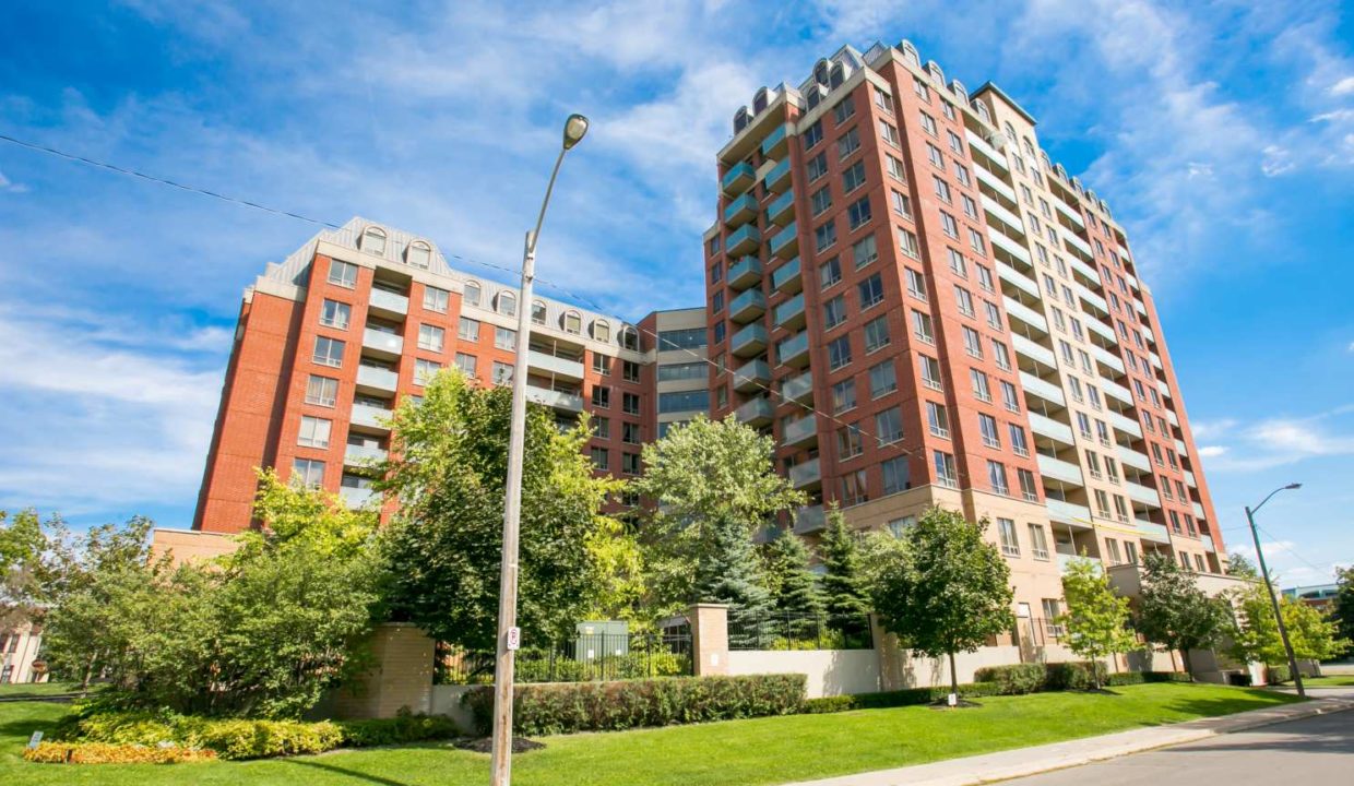 171 Main Street, North - Medallion Corporation